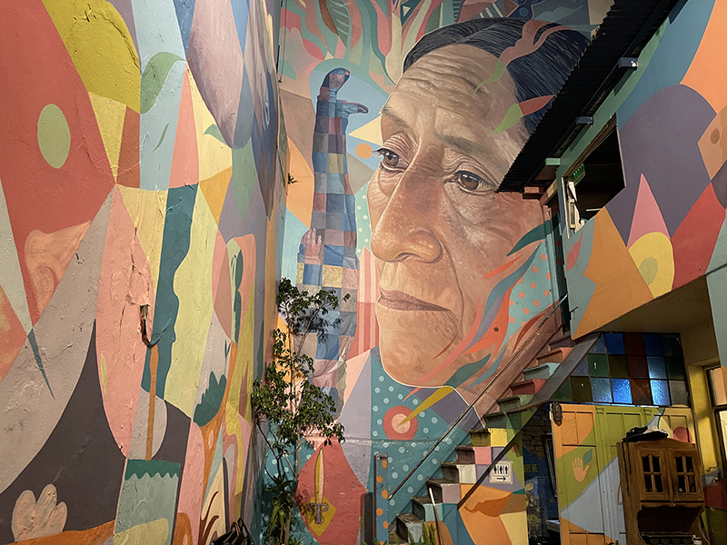 Painting by Daniel Cortez, El Quetzal Bar – ArchiDocu